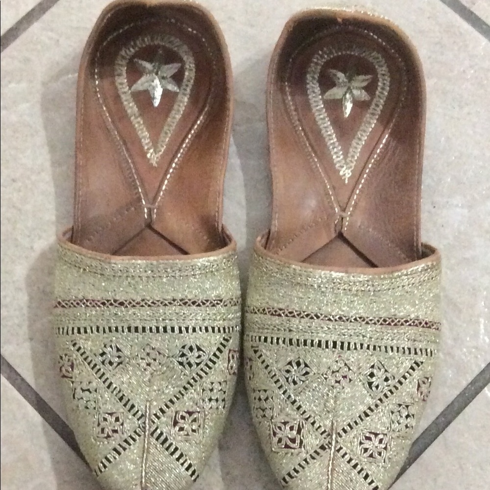 Men’s Traditional Indian/Pakistani Shoes - Gem